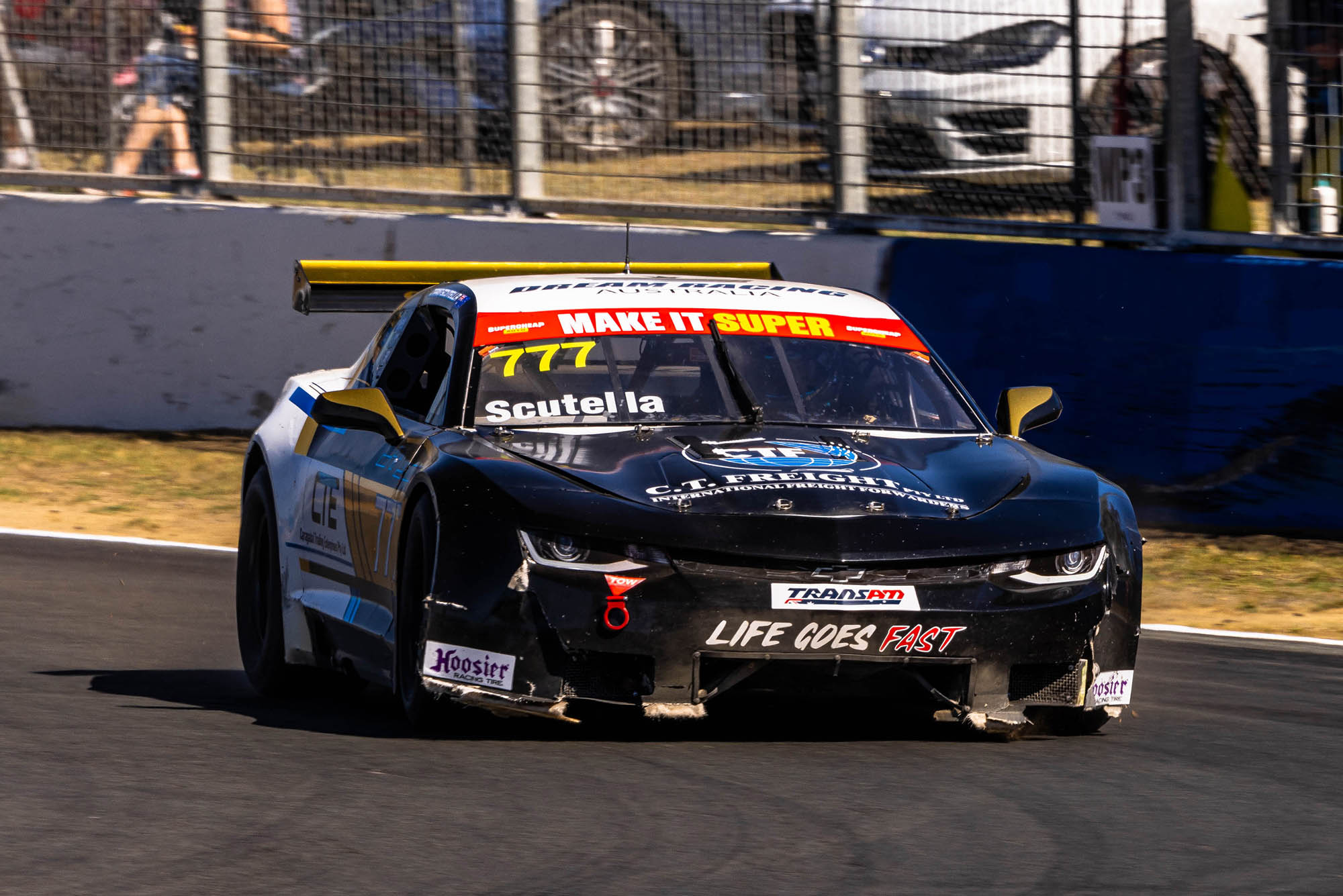 Dream Racing Australia continues improvement at Queensland Raceway ...